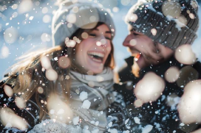 15 signs an Aries woman is in love | Zodiac signs